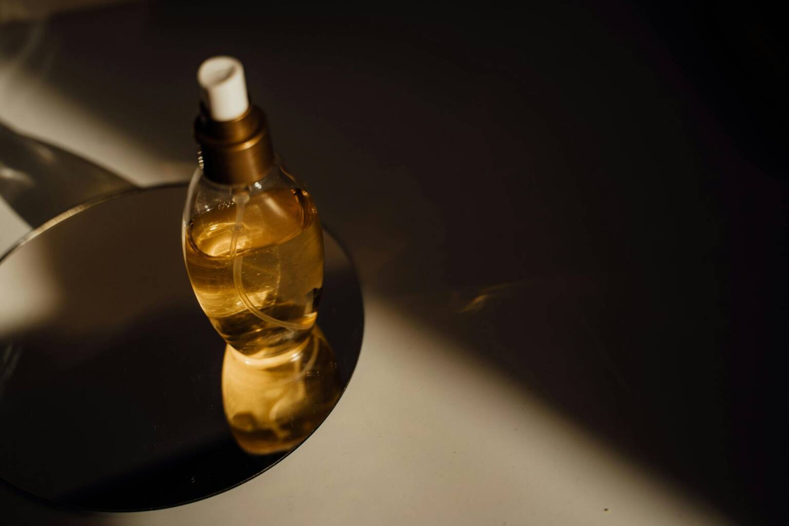 The hidden spiritual wonders of perfume & fragrance - Spiritual Counsellor